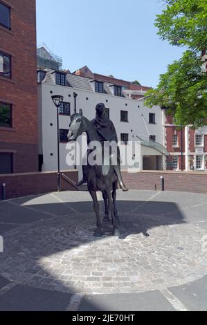 Horseman vêché par David Backhouse. (1984) Homme à cheval, statue de ...