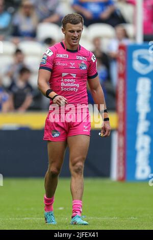 Ash Handley #5 de Leeds Rhinos va plus pour un essai et fait le score 0 ...
