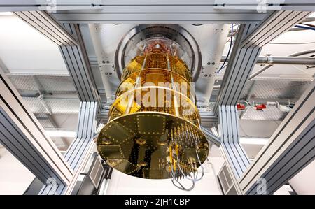 Garching, Allemagne. 14th juillet 2022. Un cryostat d'un ordinateur ...