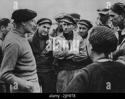 Libération de l'Europe. Visite du général Montgomery au port français ...