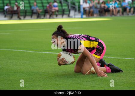 30 juillet 2022: Emma Farnan (13), joueur de rugby de tête, en action ...