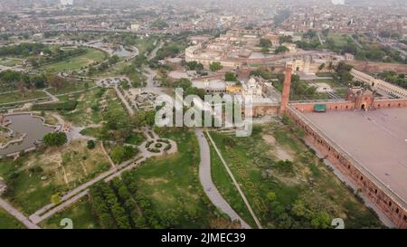 La Tour historique du Pakistan, le Minar e Pakistan, la Mosquée royale ...