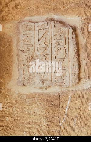 Égypte, Saqqara, tombe de Horemheb, salle de la statue, texte pour un ...