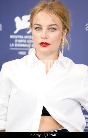 IDA Engvoll pose au photocall de 'Riget Exode (le Royaume Exode)' lors ...