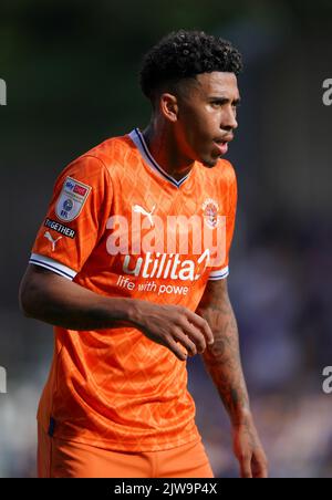 Jordan Lawrence-Gabriel de Blackpool lors du match du troisième tour de ...