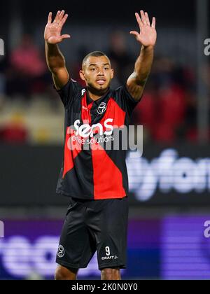 ALMERE, PAYS-BAS - SEPTEMBRE 12 : Jeredy Hilterman de la ville d'Almere ...