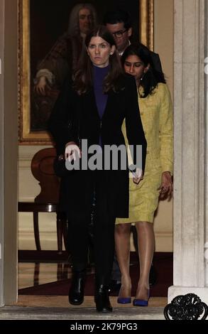 Suella Braverman (à gauche) et Gerald Ronson, président du Community ...
