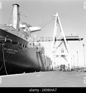 M/S Atlantic Song à Skandiahamnen. Construit en 1967 par ateliers et ...