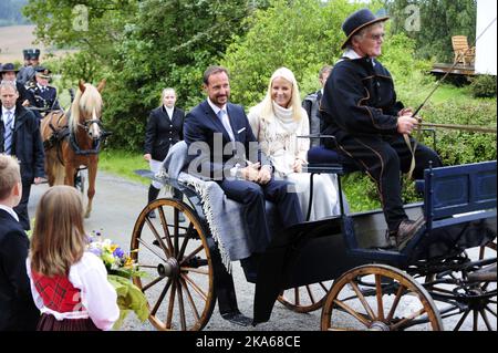 Oslo 20140814. Kronprins Haakon og kronprinsesse mette-Marit fikk ...