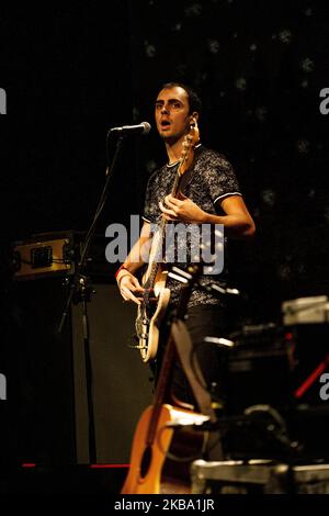Daniel McCallum, du groupe de rock américain alternatif Cake, se produit en direct à Alcatraz le ...