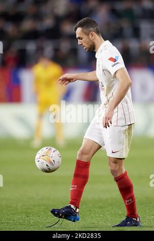 Joan Jordan de Séville contrôle le ballon pendant le match de la Liga ...