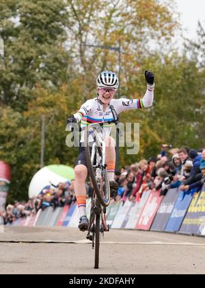 NAMUR, BELGIQUE - NOVEMBRE 6 : palet Pieterre des pays-Bas pendant la ...