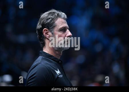 Patrick Mouratoglou entraîneur de Holger Rune lors d'une conférence de presse des Rolex Paris ...