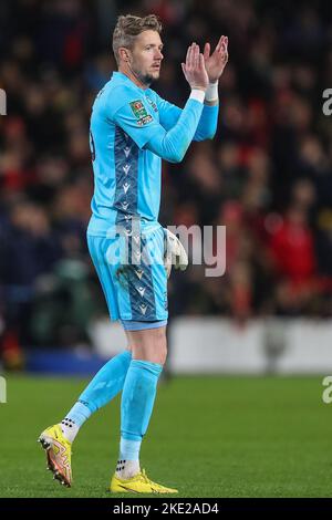 Wayne Hennessey #13 de la forêt de Nottingham Warm up avant le match de ...
