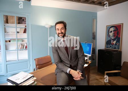 L'avocat Florent Loyseau de Grandmaison pose lors d'une séance photo à ...