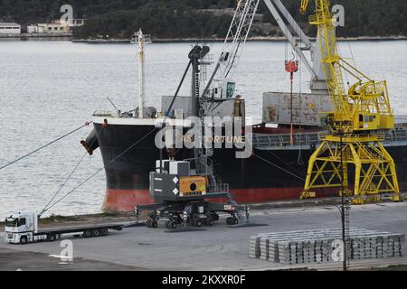 Le cargo 'ASL FORTUNE' est arrivé dans le port de Sibenik, en Croatie ...