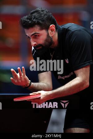 Noshad Alamiyan, de l'Iran, action contre Chuang Chih-Yuanin lors du ...