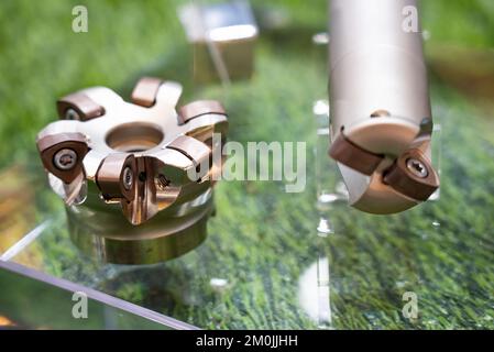 Fraises à surfacer-dresser en carbure monobloc. Fraise pour machine cnc ...