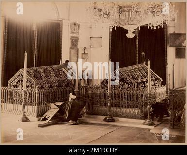 Tombes des Sultan Mahmoud II et Abd-ul-Aziz , tombes et monuments ...