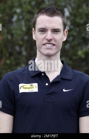 Koen Naert, athlète belge, photographié lors du départ des athlètes de ...