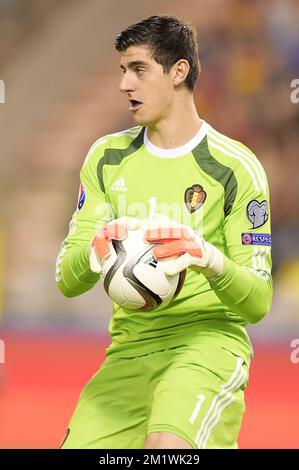 20141010 - BRUXELLES, BELGIQUE : le gardien de but de Belgique Thibaut Courtois, Nacer Chadli en ...