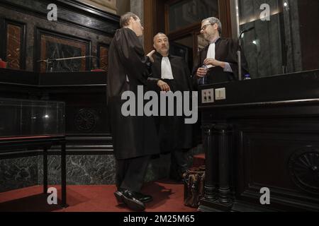 L'avocat Pierre Monville, l'avocat Olivier Martins et l'avocat Stephane ...