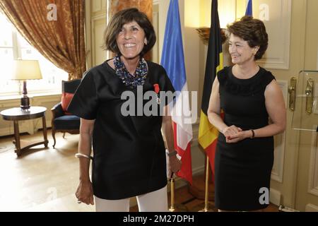 Diane Hennebert photographiée lors d'une cérémonie pour remettre la ...