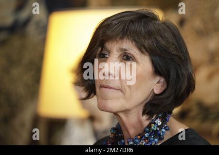 Diane Hennebert photographiée lors d'une cérémonie pour remettre la ...