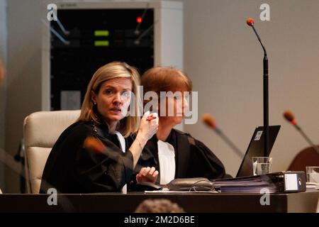 Le procureur Céline d'Have et le procureur Fien Maddens photographiés ...