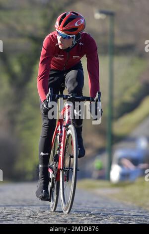 Belge Steff Cras de Katusha-Alpecin photographié en action lors de la ...