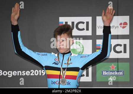 Belge Witse Meeussen , vainqueur de la médaille d'argent, Britsh Ben ...