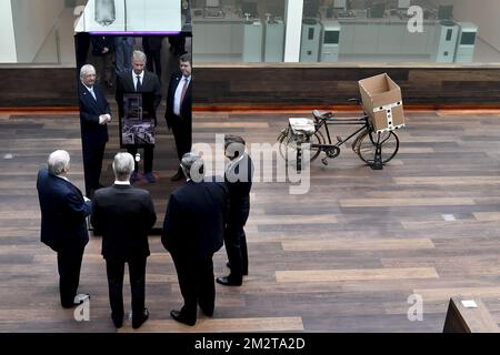 Niko Paul Matthijs, Niko JO de Backer et le roi Philippe - Filip de ...