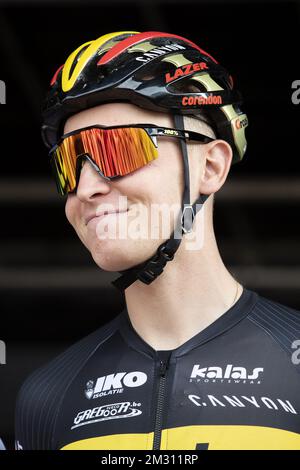 Belge Tim Merlier de Corendon-Circus photographié avant la course ...