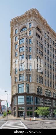 Le Rose Building de 10 étages, revêtu de terre cuite, était le plus ...