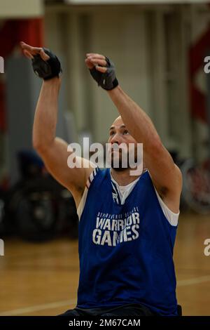 Retraité des États-Unis Le sergent d'état-major Shawn Runnells, équipe ...