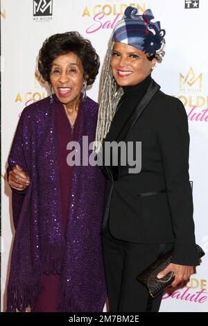 LOS ANGELES - 8 JANVIER : Victoria Rowell, Stephanie laver à Un salut d ...
