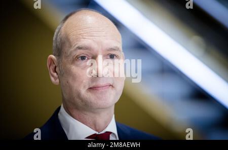 LA HAYE - Mirjam Bikker et Gert-Jan Segers lors d'une réunion de parti ...