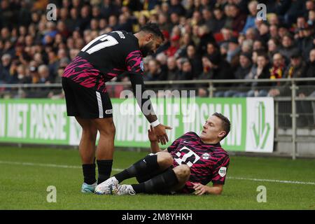 DEVENTER - Jens Toornstra du FC Utrecht lors du match de première ligue néerlandais entre les ...