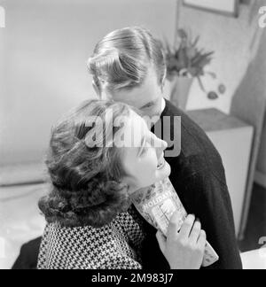 Publicité pour les produits capillaires Silvikrin -- modèles masculins ...