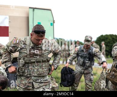 Le sergent d'état-major Bryan Kummer, un soldat de la Garde nationale ...