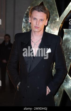 Jamie Campbell Bower participe au salon de vêtements pour hommes de ...
