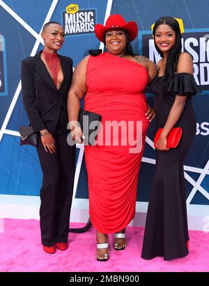 Trea Swindle, from left, Danica Hart, and Devynn Hart of Chapel Hart ...