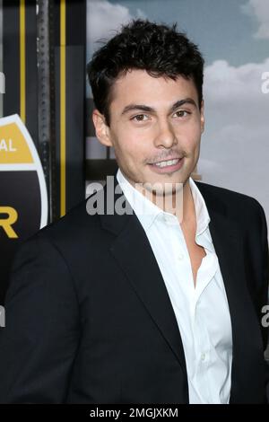 LOS ANGELES - JAN 17: Nicholas Cirillo au Poker face Series première au ...