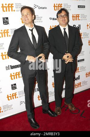 Frank Whaley et son invité arrivent à la première de tapis rouge de ...