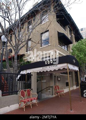 EXCLUSIF !! Voici le restaurant de Sandra Bullock, Bess Bistro on Pecan ...