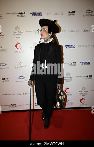 Sarah Settgast BEI der Anja Gockel Fashion Show S23 'Move on' auf der ...