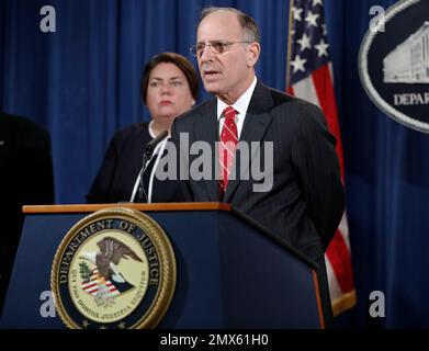 Assistant Attorney General Leslie R. Caldwell, center, of the Criminal ...