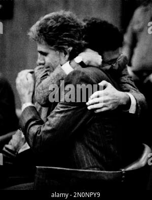 Former fugitive attorney Stephen Bingham testifies at his murder and ...