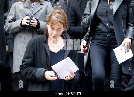 Kate Barry's mother, actress and singer Jane Birkin, right, comforts ...
