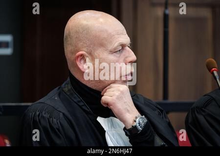 L'avocat Sven Mary photographié lors de la session de constitution du ...